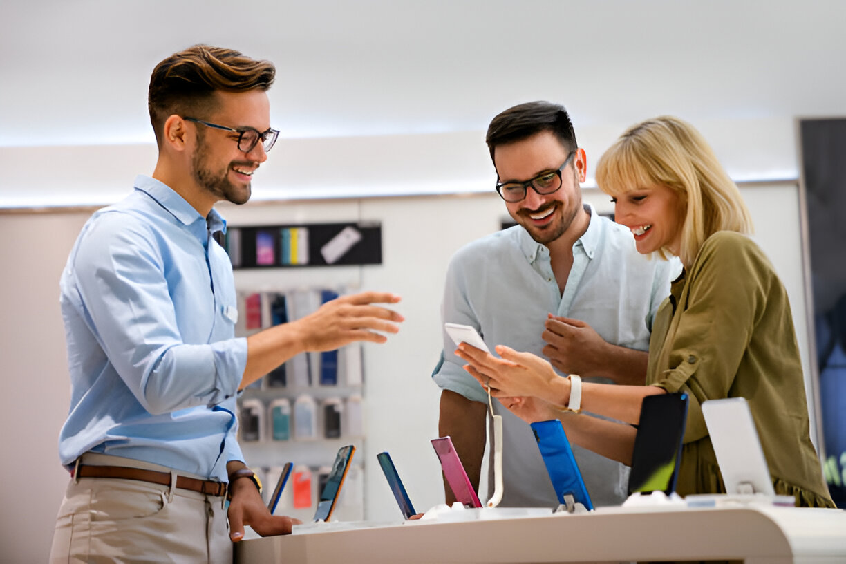 Navigating the World of Virtual Assistants in Sales - Inglishe