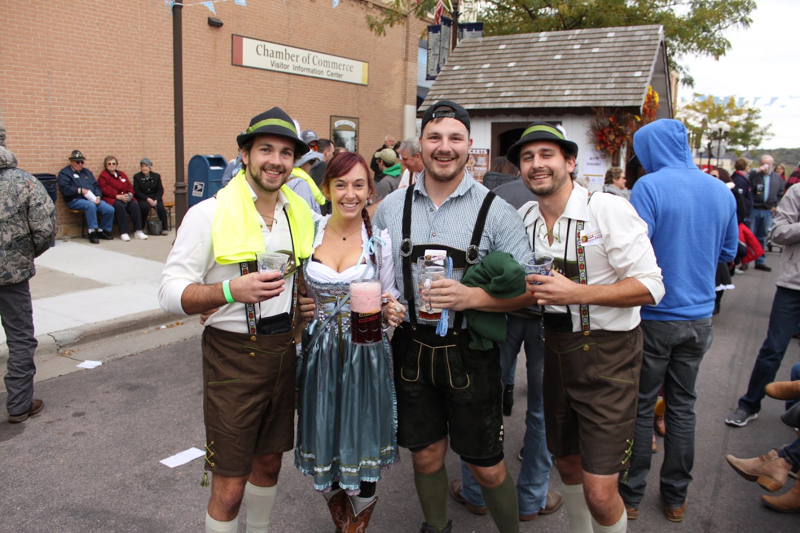 Lederhosen for Men - A Guide to German Apparel, Sizing & Budget Styling ...